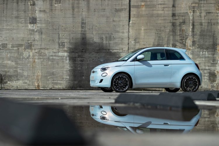 2022 Fiat 500e Icon review - NZ Autocar